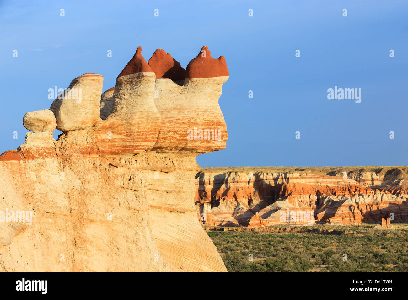 Red rock boulders in the Blue Canyon area of Moenkopi Wash south of ...