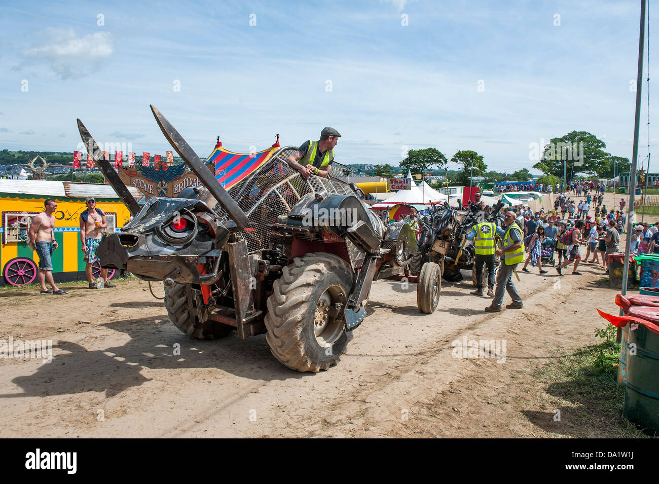 Glastonbury mutoid waste company hi-res stock photography and images ...