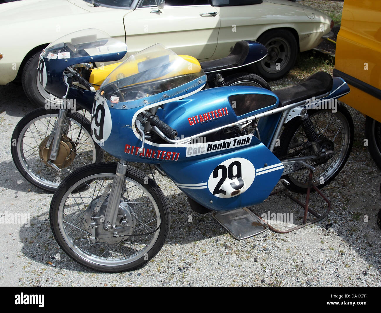 Sleek racing bicycle hi-res stock photography and images - Alamy