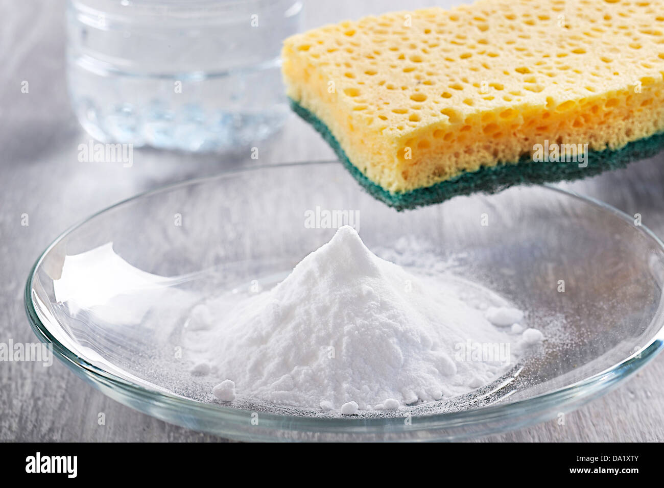 Sodium bicarbonate hi-res stock photography and images - Alamy