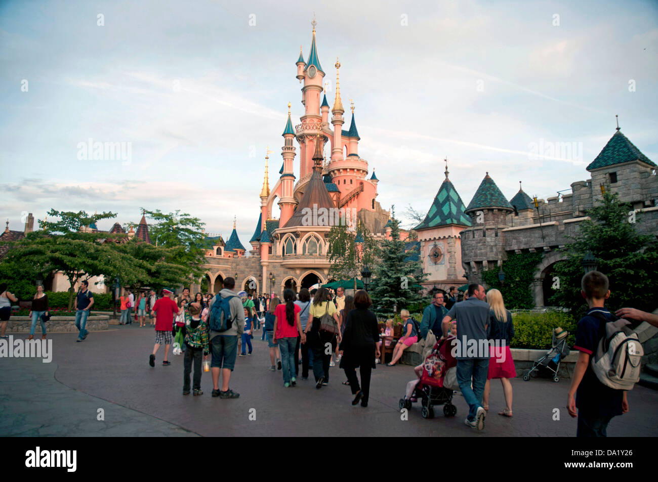 Euro disney resort hi-res stock photography and images - Alamy
