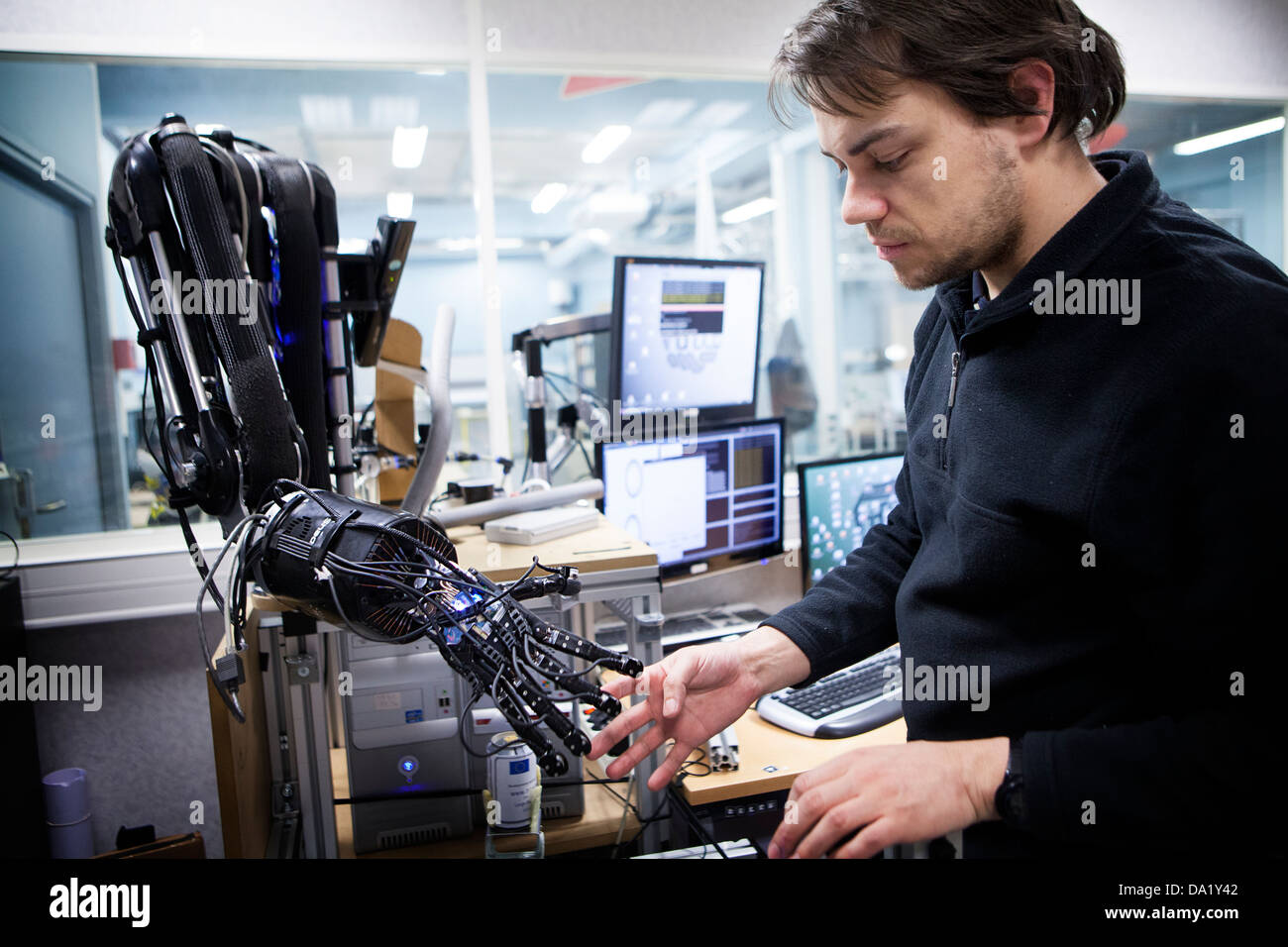 Robotics movement hi-res stock photography and images - Alamy