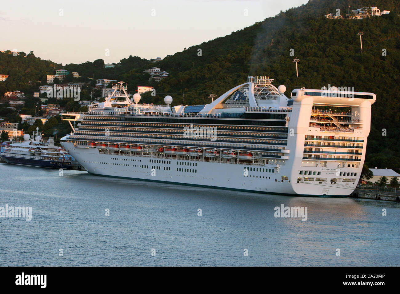 Golden princess hi-res stock photography and images - Alamy