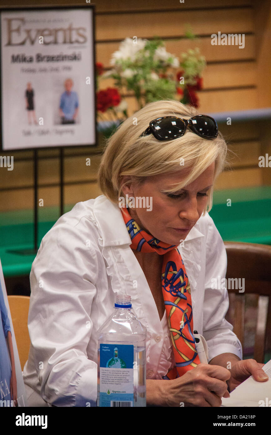 Mika brzezinski hi-res stock photography and images - Alamy