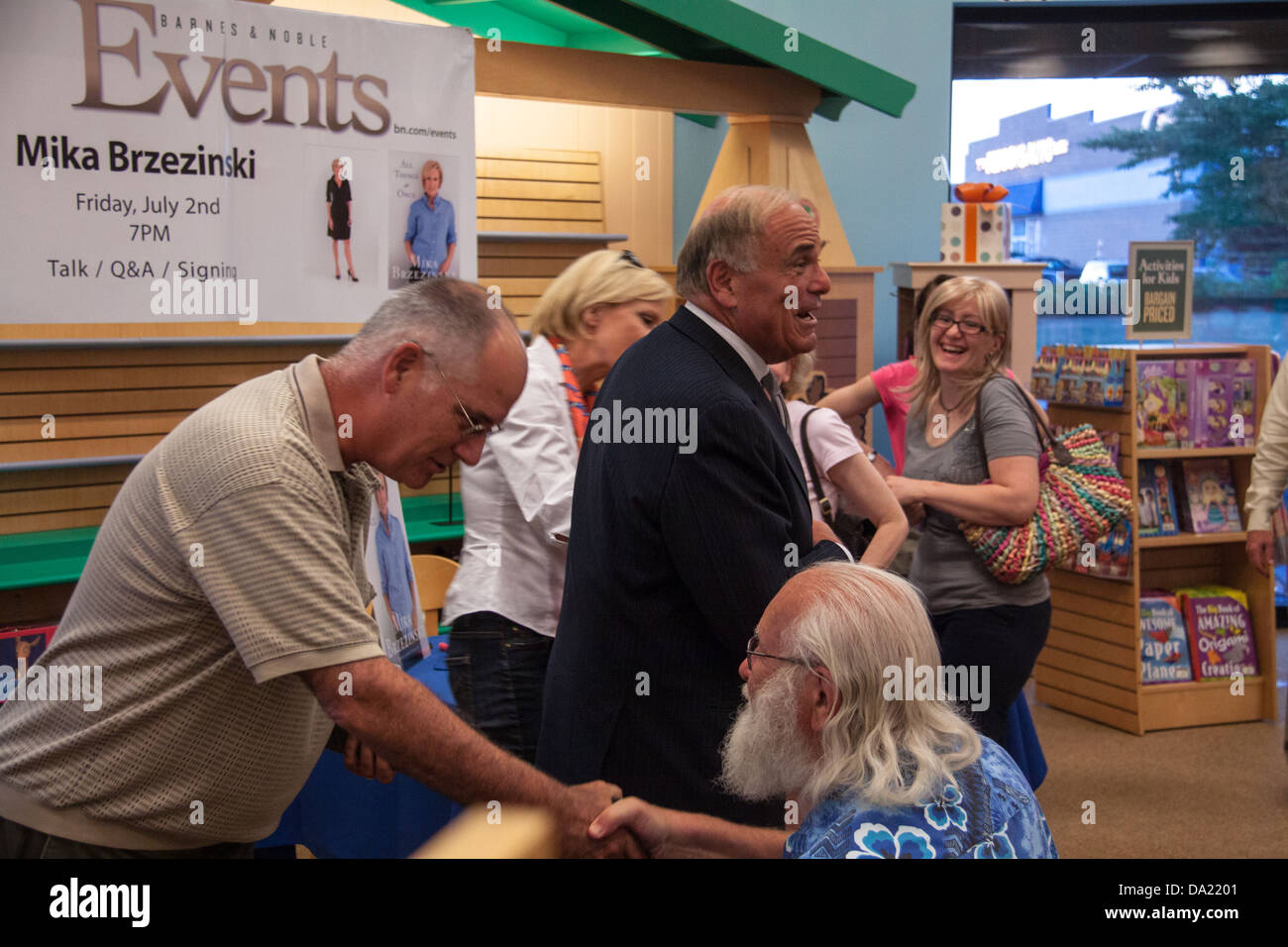 Msnbc mika hi-res stock photography and images - Alamy