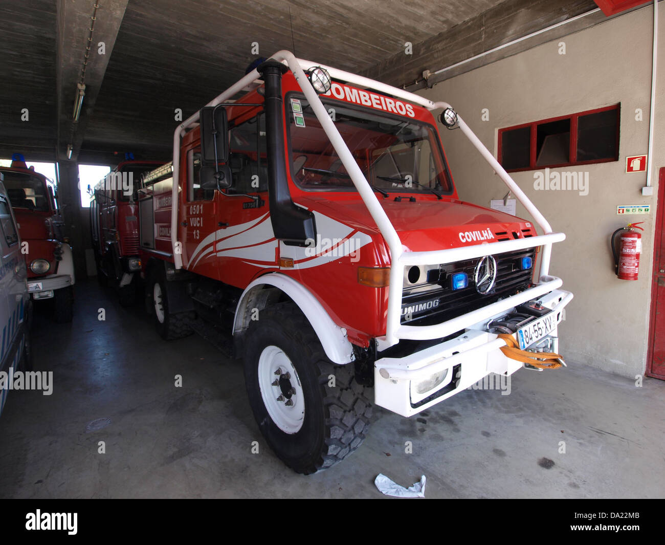 Mercedes benz unimog hi-res stock photography and images - Alamy