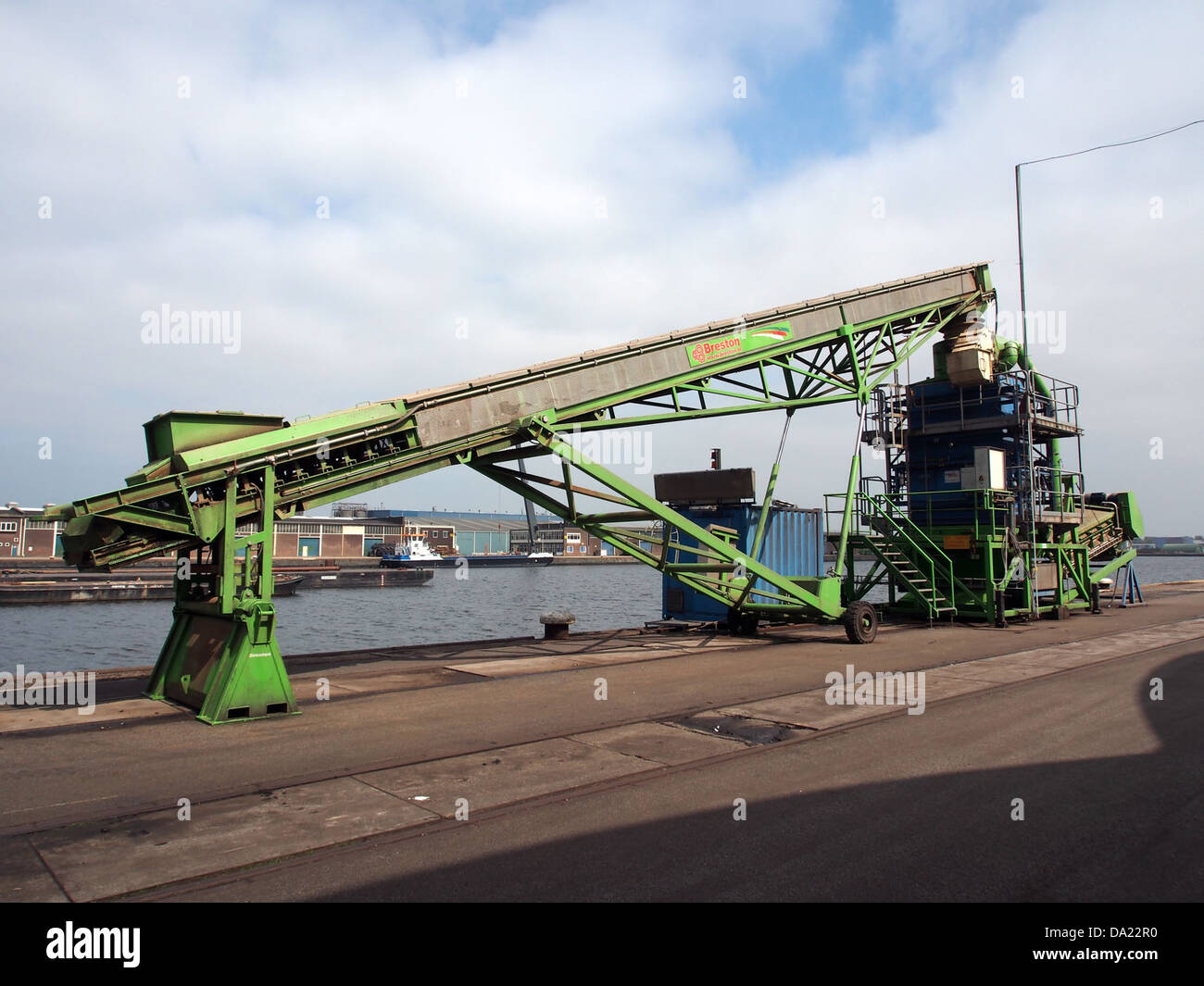 This image features the Breseton bulk handling ship unloader, a crucial ...