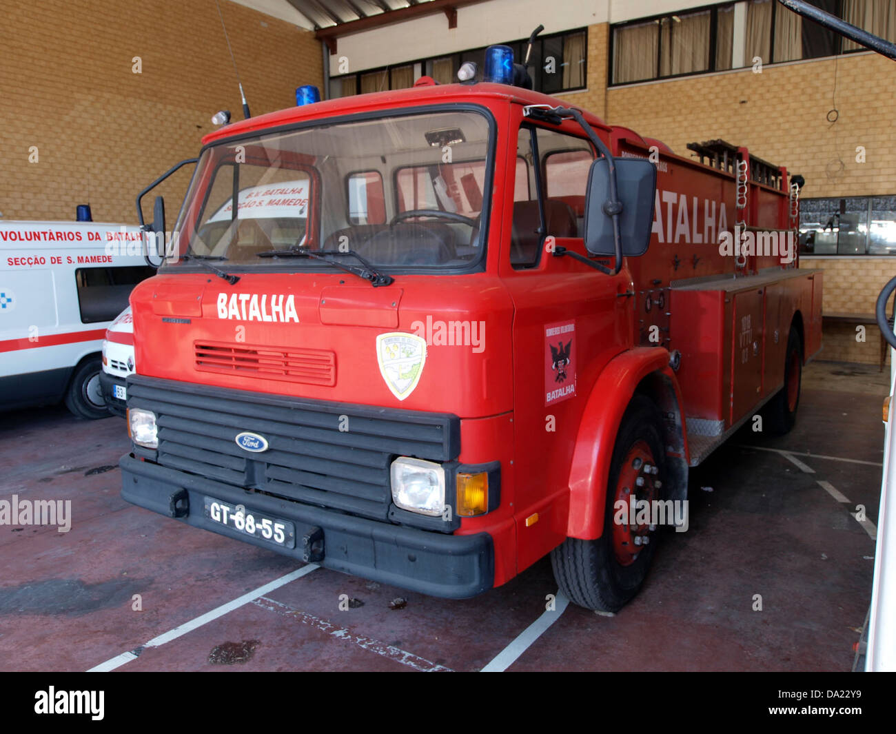 This image depicts a Ford vehicle used by the Bombeiros Batalha, a ...