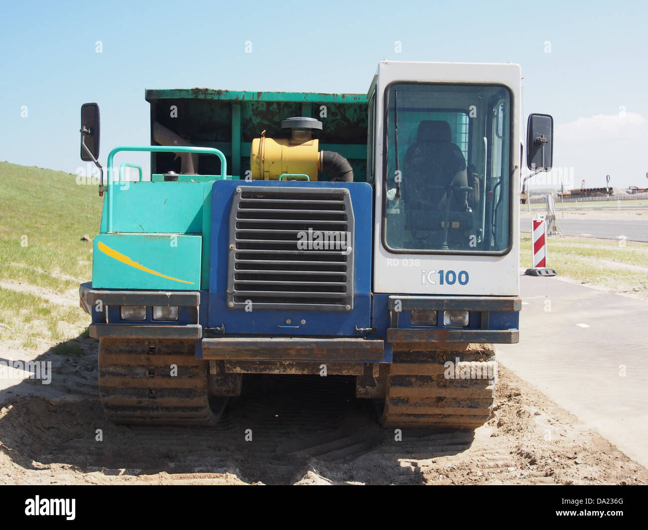 This image depicts an IHI IC100 RD 038 industrial machine, a key piece ...