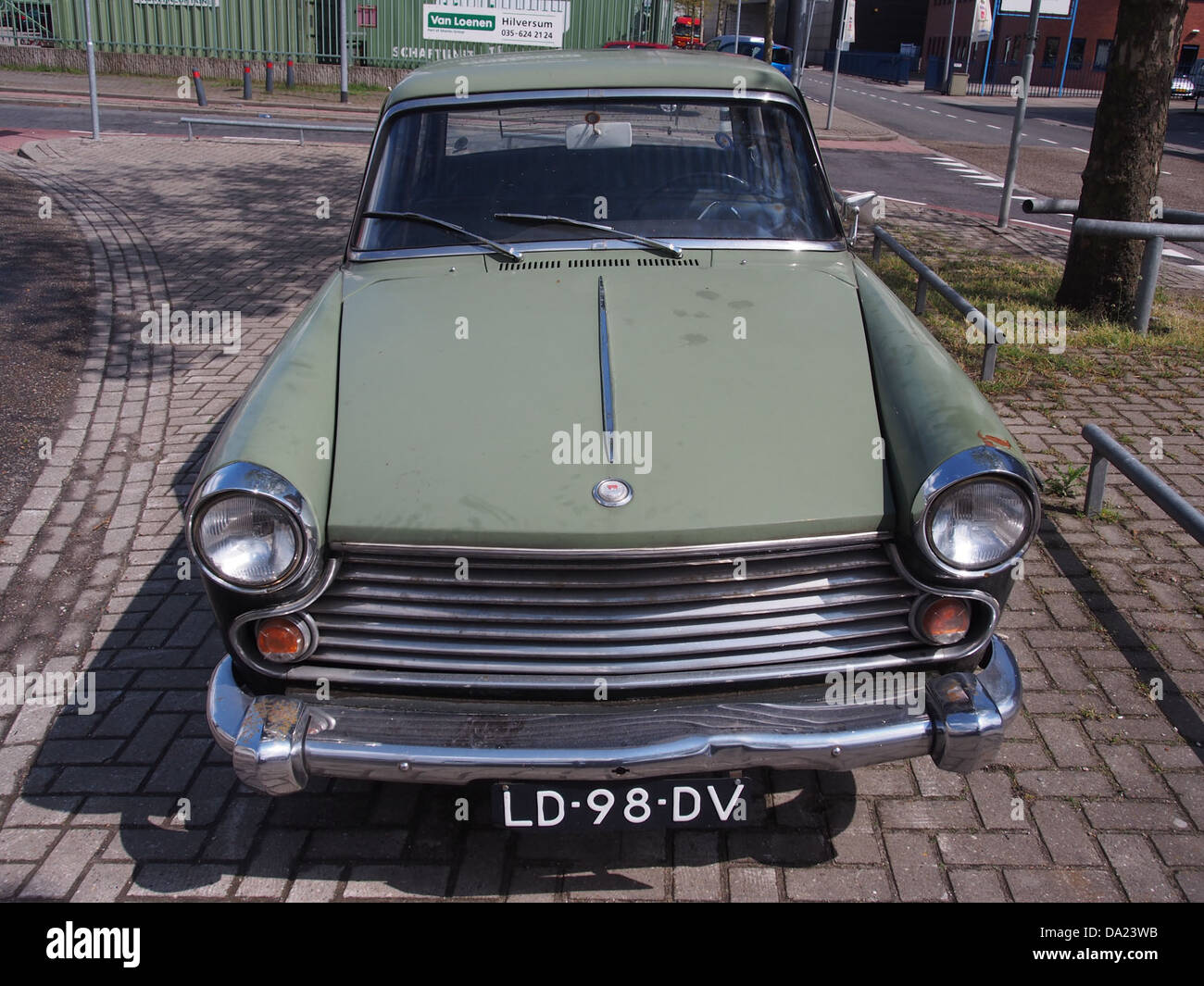 Morris oxford oldtimer hi-res stock photography and images - Alamy