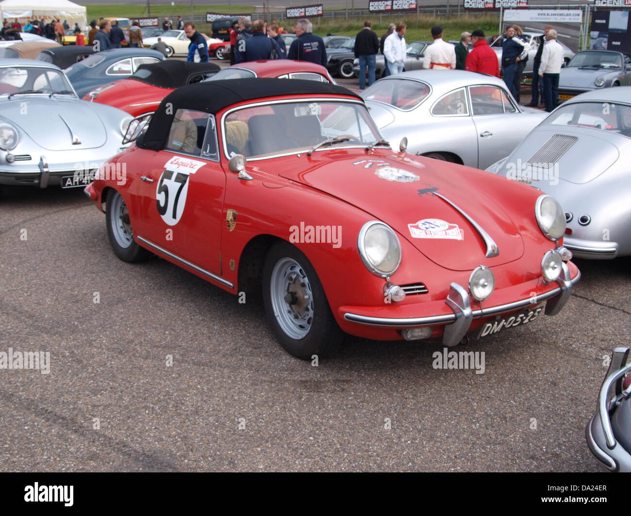 Porsche cabrio hi-res stock photography and images - Alamy