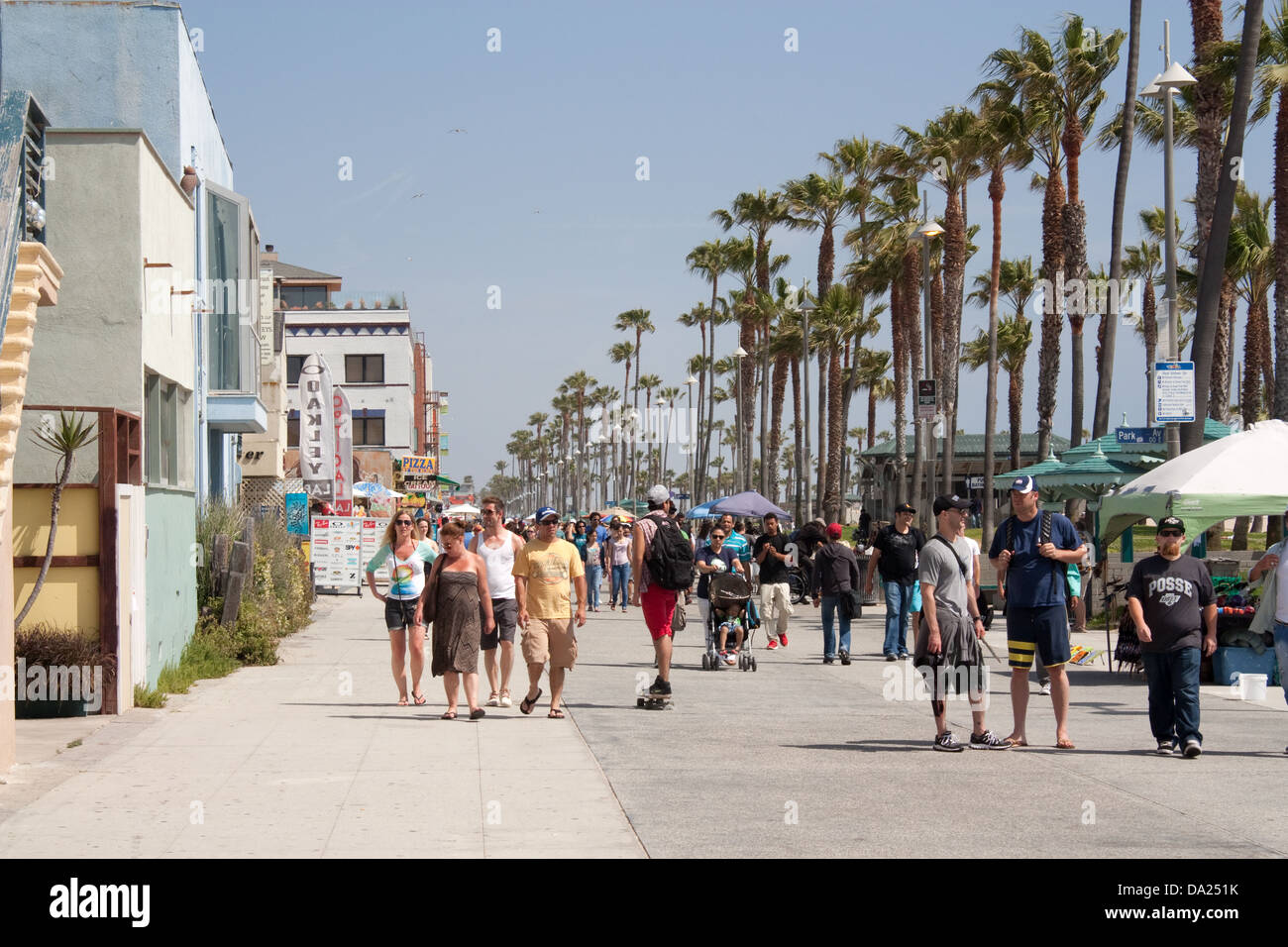 Promenade path hi-res stock photography and images - Alamy