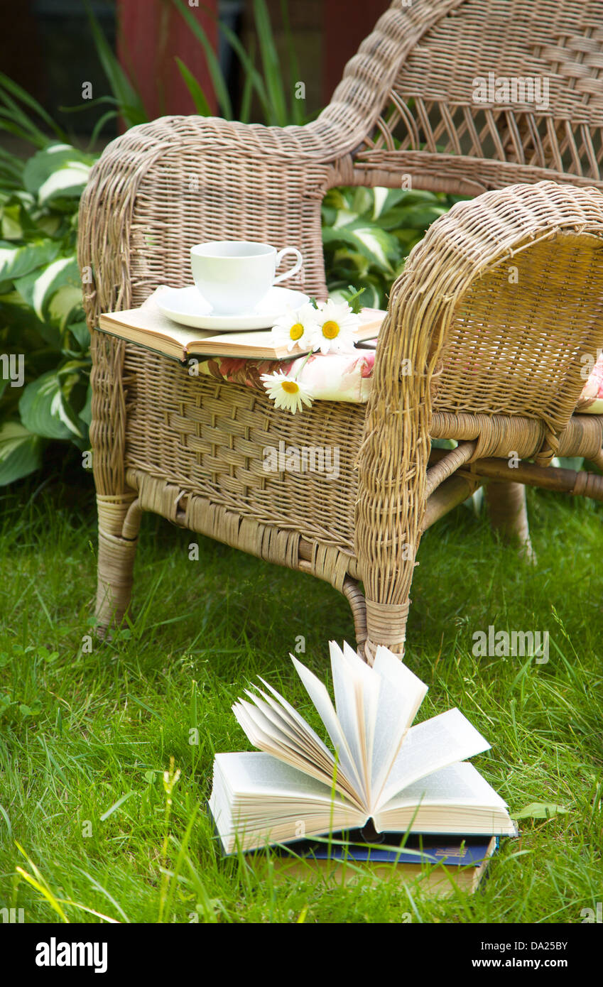 Books and chair hi-res stock photography and images - Alamy