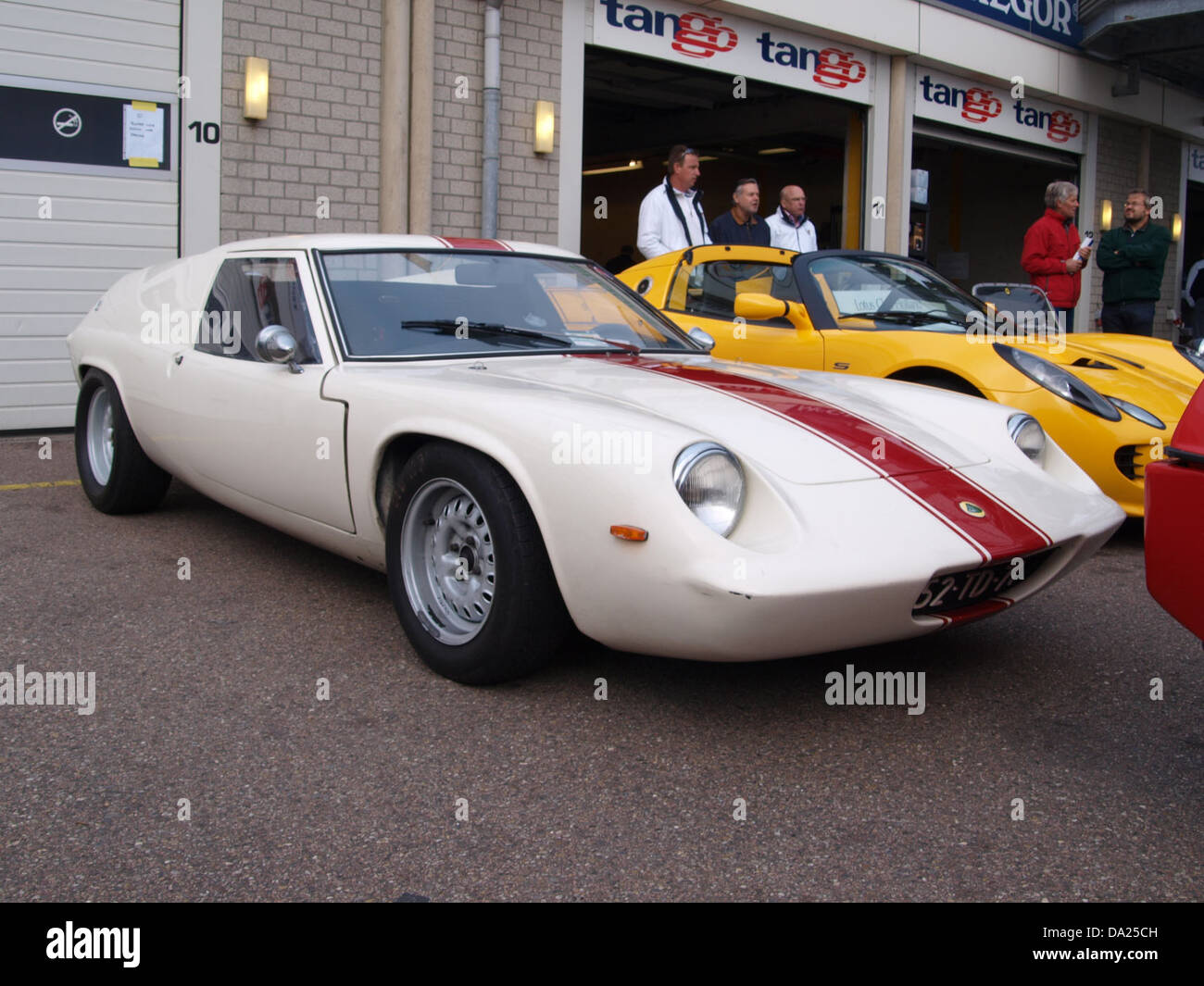 Lotus europa hi-res stock photography and images - Alamy