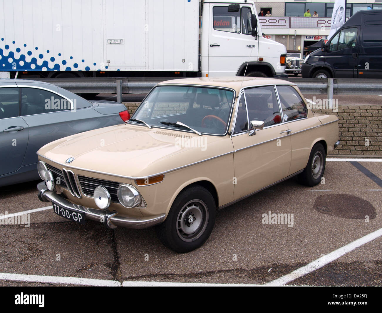 Bmw oldtimer hi-res stock photography and images - Alamy