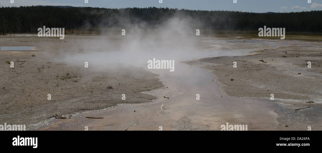 Blue sky view steam waters Celestine Pool, broad sinter plain, overflow ...