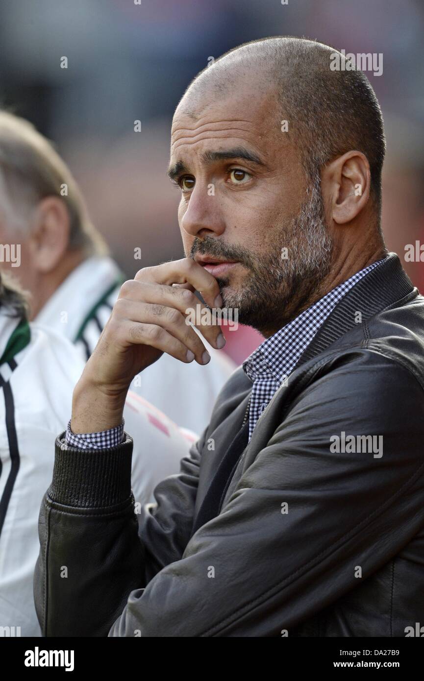 Pep soccer bayern hi-res stock photography and images - Alamy