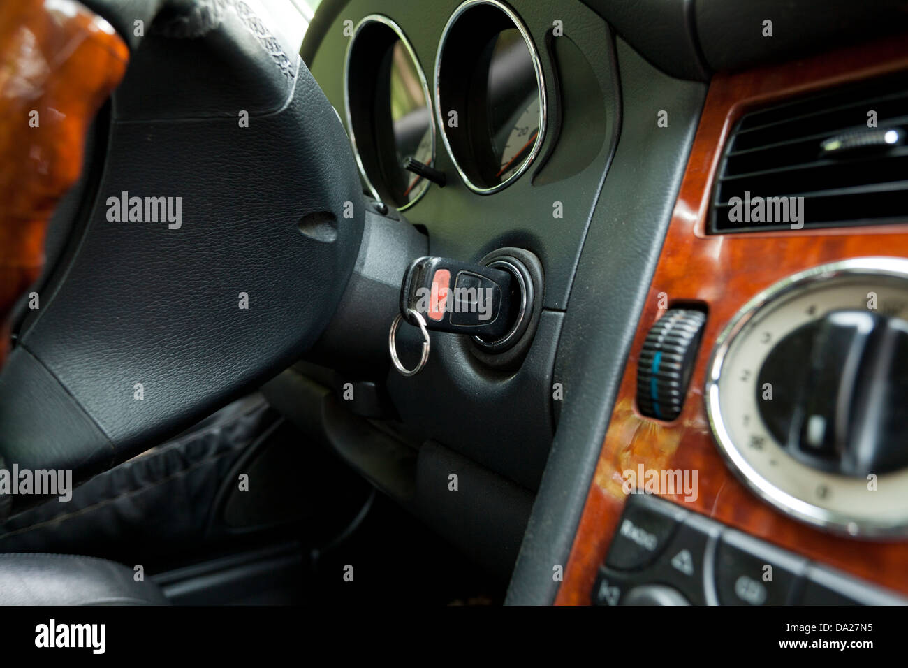 Car key in hi-res stock photography and images - Alamy