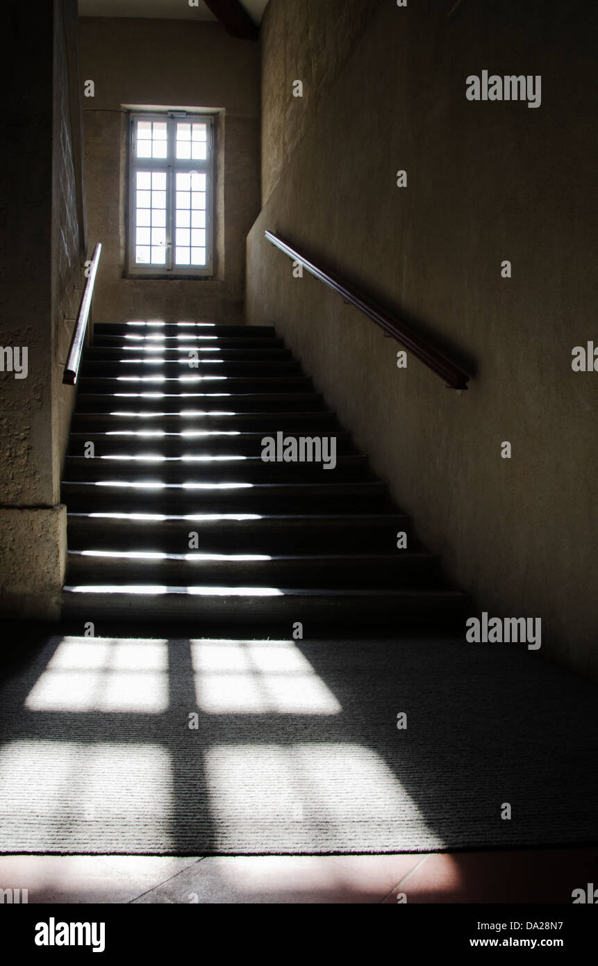 Light shining into window hi-res stock photography and images - Alamy