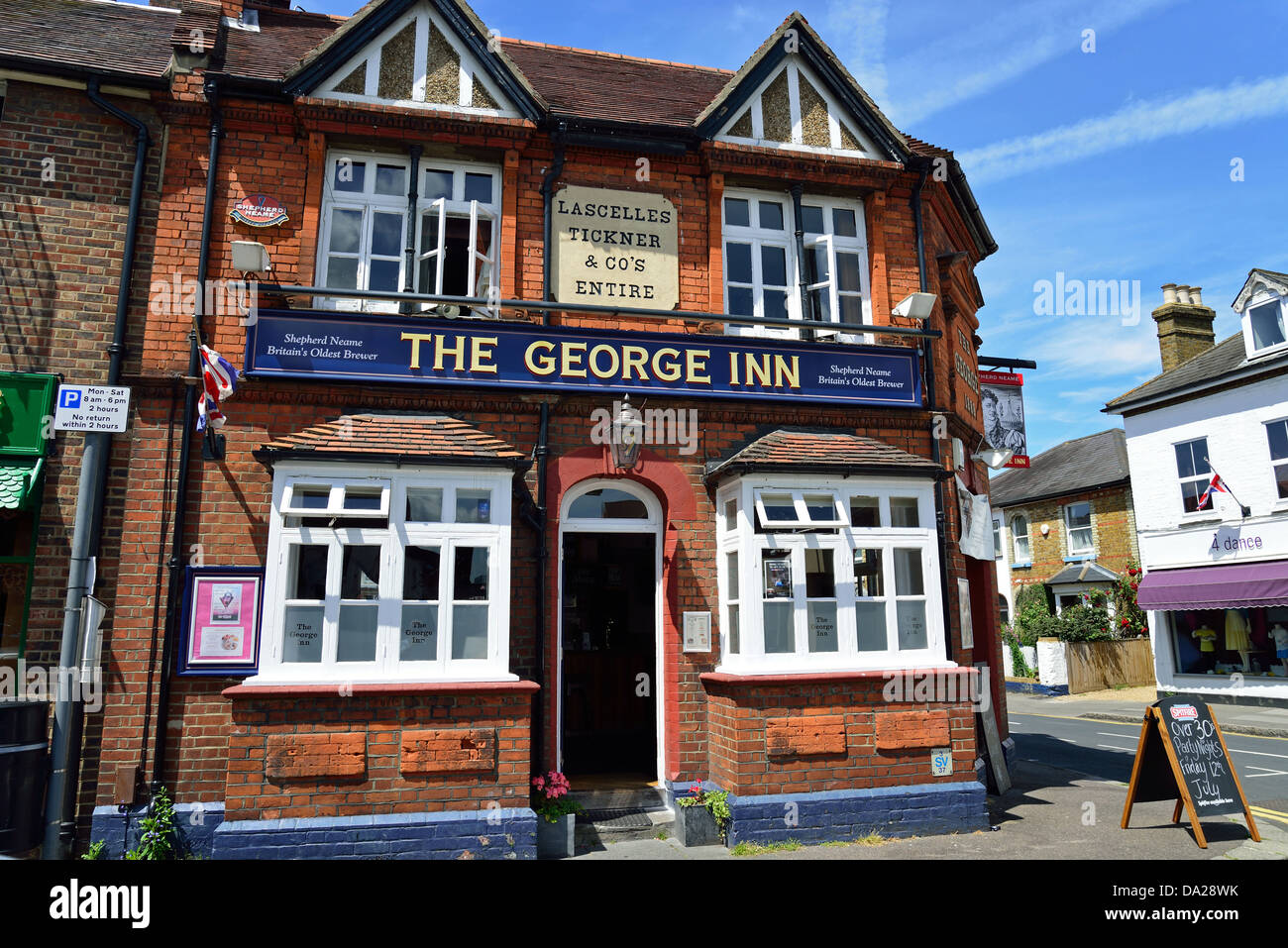 The George Inn, Thames Street, Walton-on-Thames, Surrey, England ...