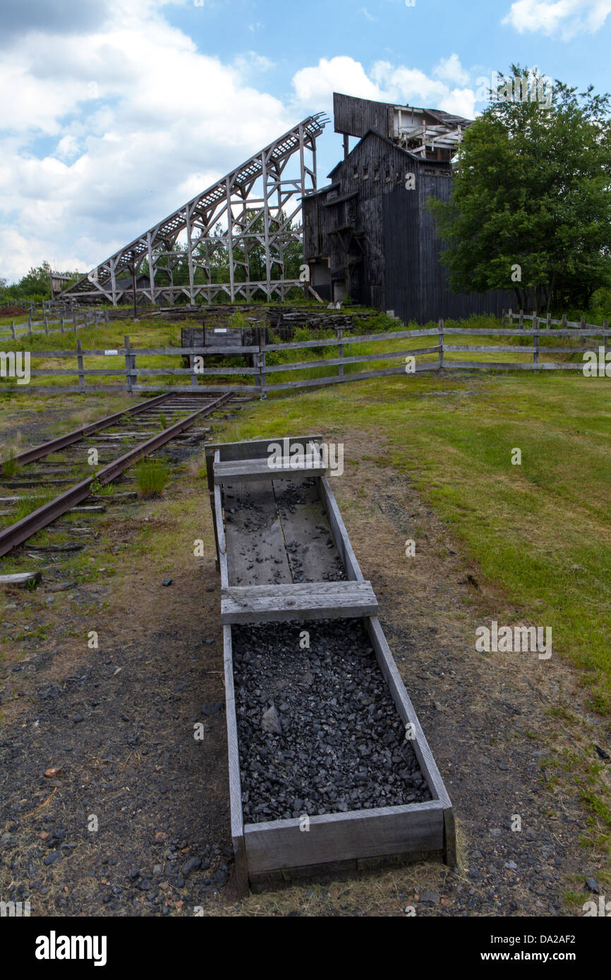 George hazelton hi-res stock photography and images - Alamy