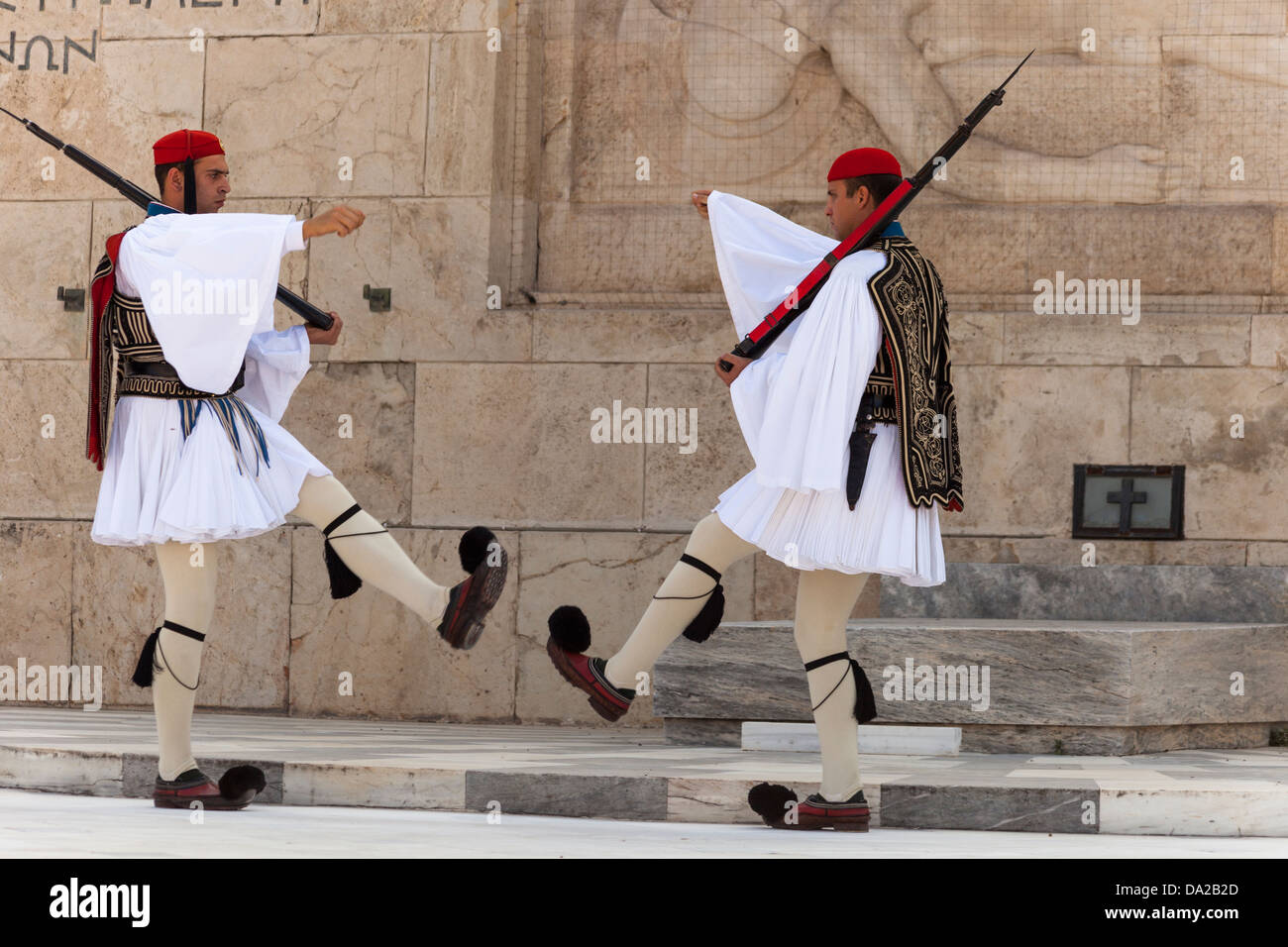 Evzone soldiers hi-res stock photography and images - Alamy