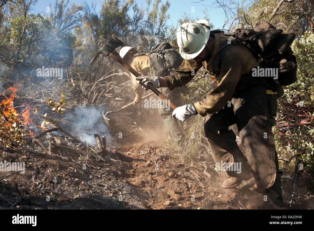 Aug 18, 2009 - Santa Maria, California, U.S. - Firefighters of the ...