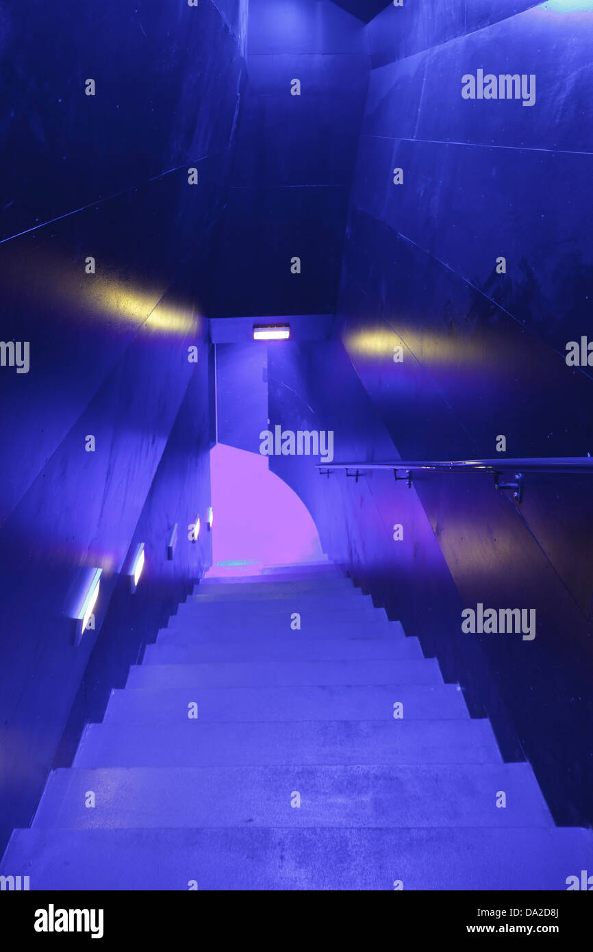 Popstage Mezz, Breda, Netherlands. Architect: Erick van Egeraat, 2002 ...