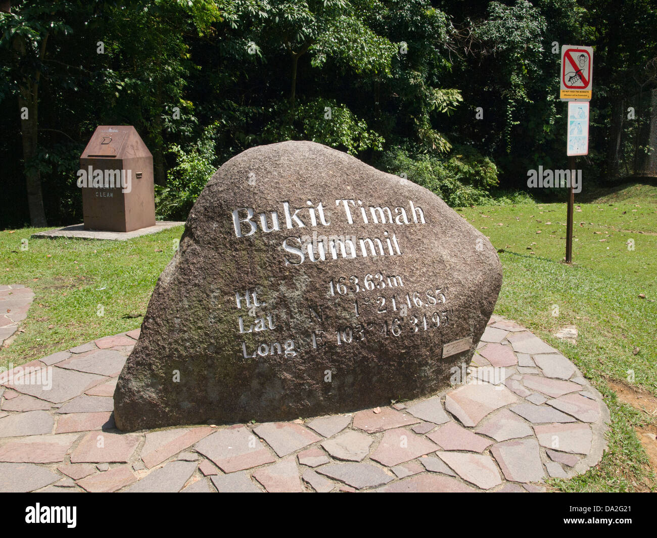 Bukit Timah Nature Reserve summit, Singapore Stock Photo - Alamy