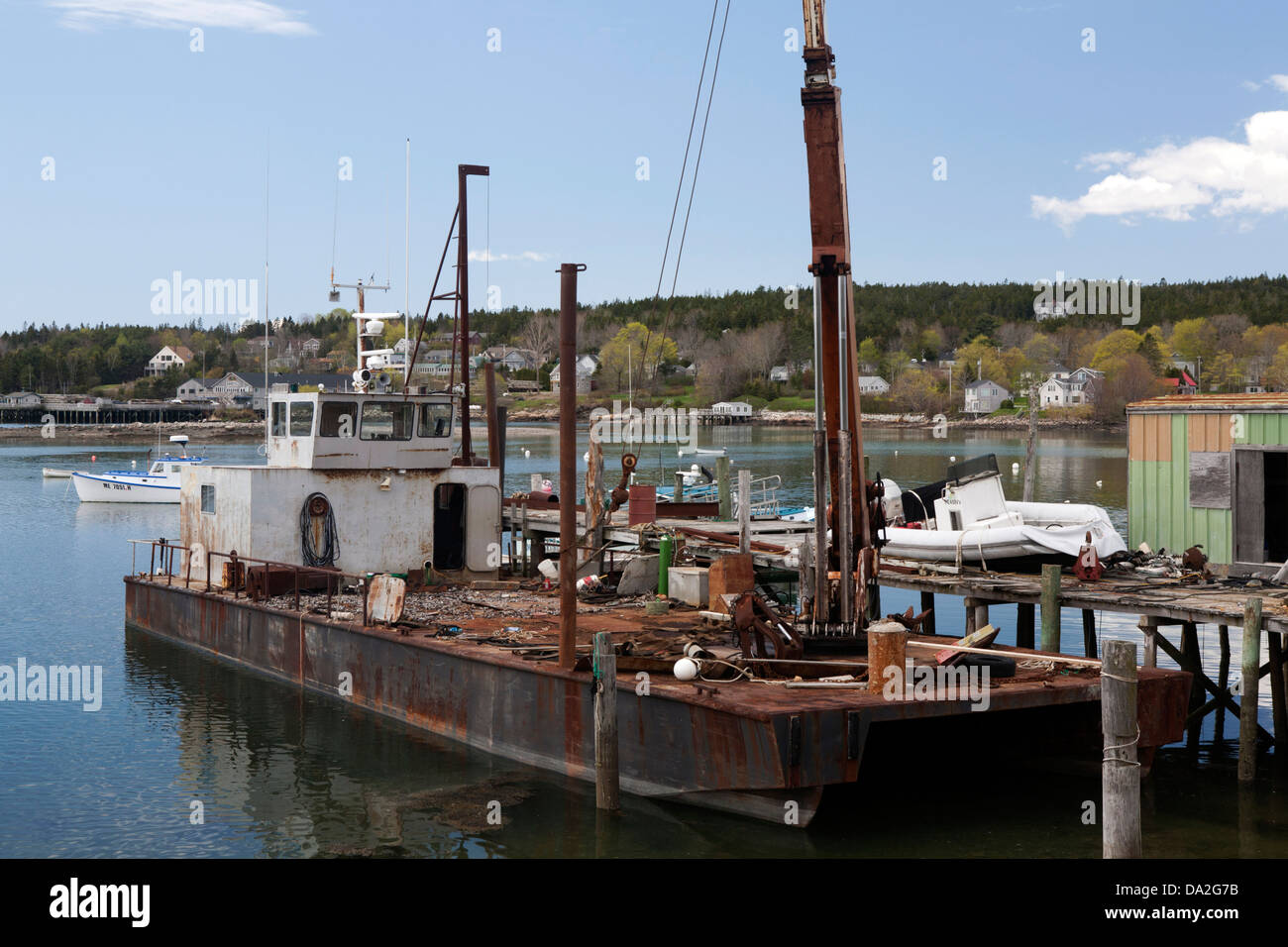 Salvage ship hi-res stock photography and images - Alamy
