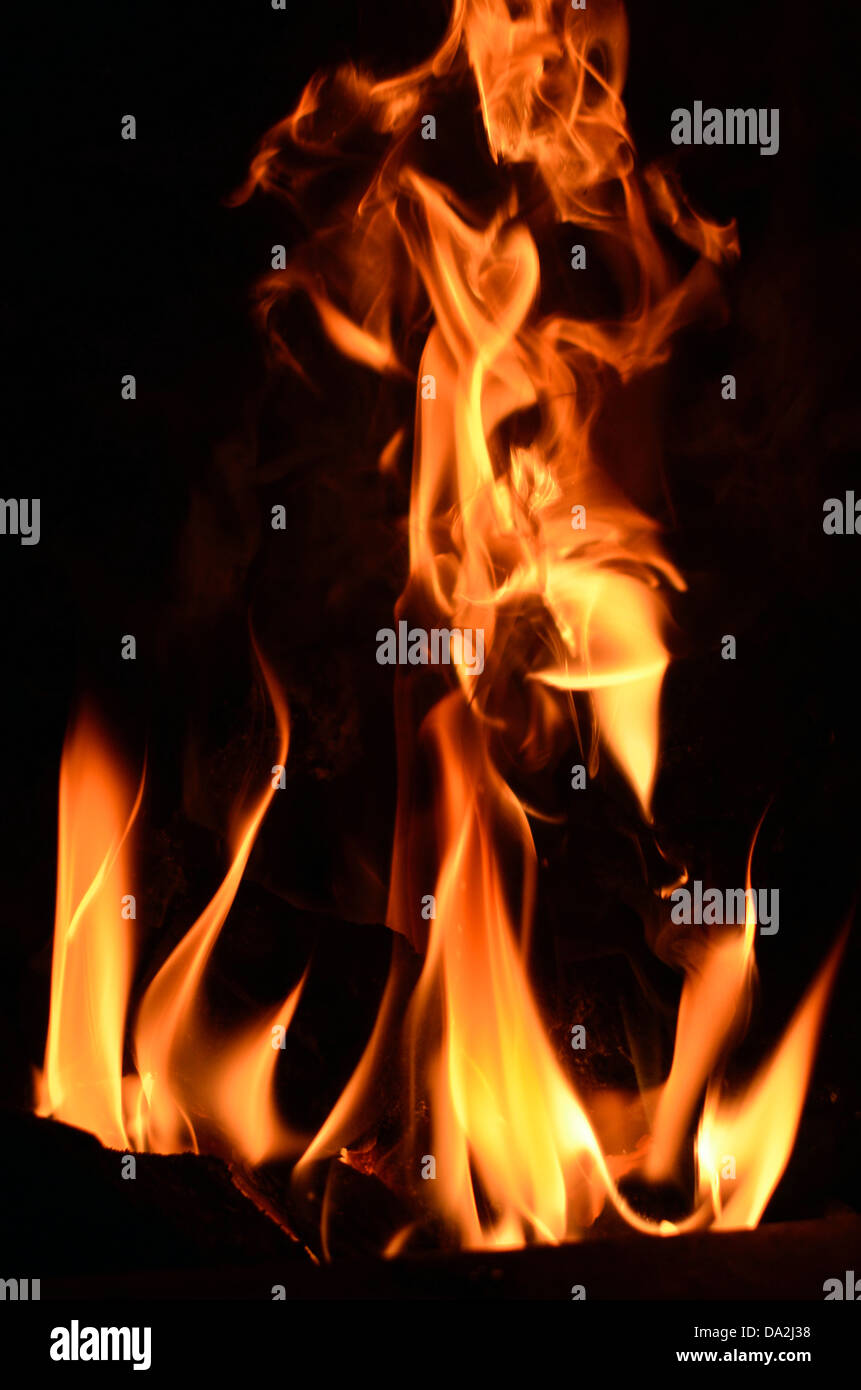 Faces in smoke hi-res stock photography and images - Alamy