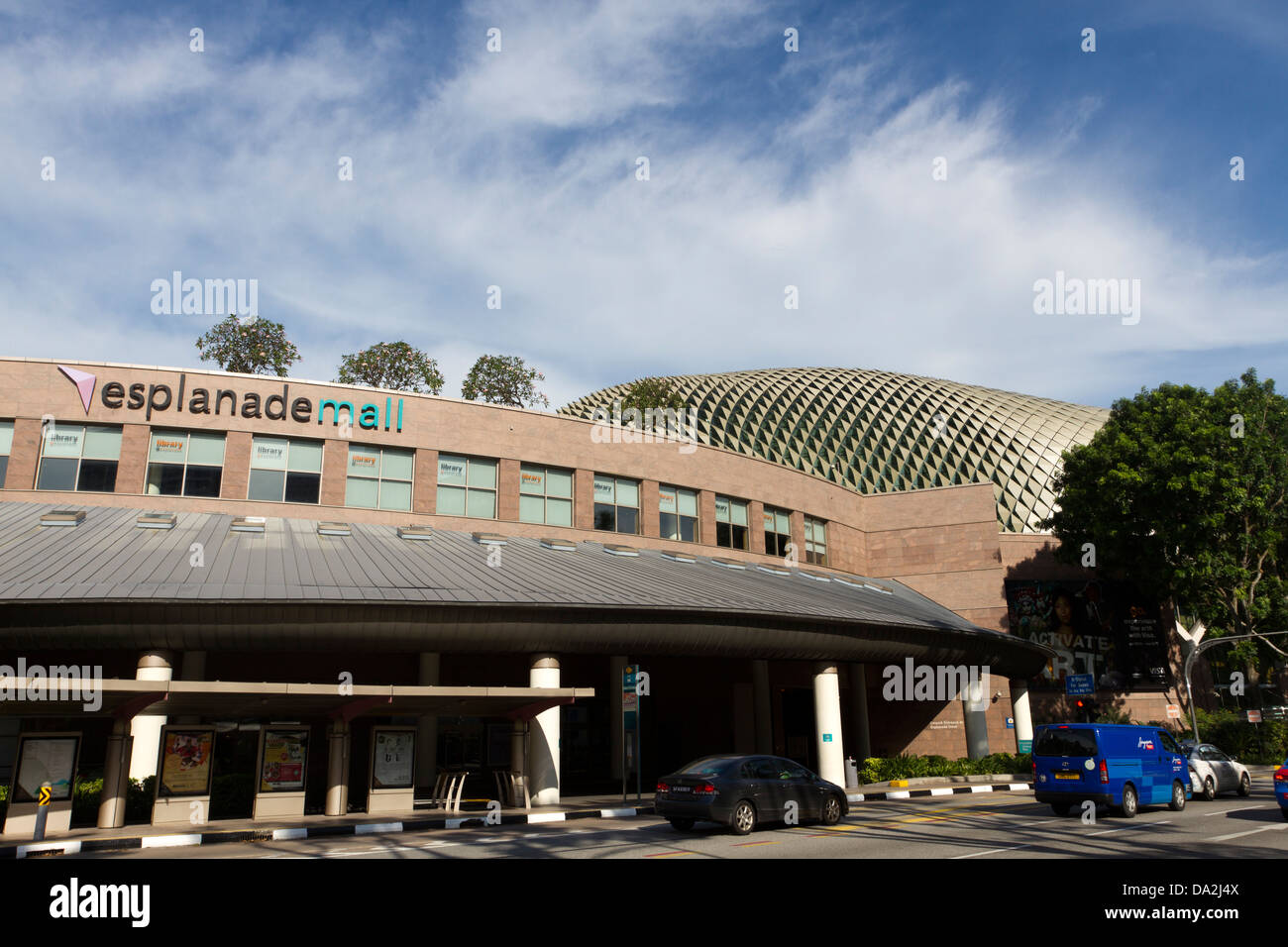 Esplanade mall and Performing Arts Center, Marina Bay, known as the durian due to its ...