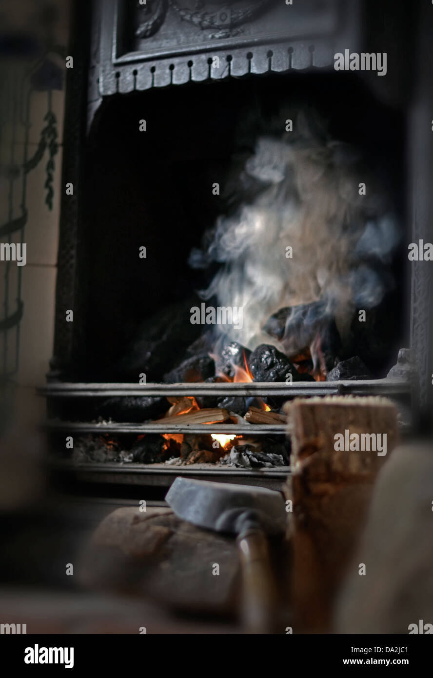 smoldering coal fire Stock Photo - Alamy