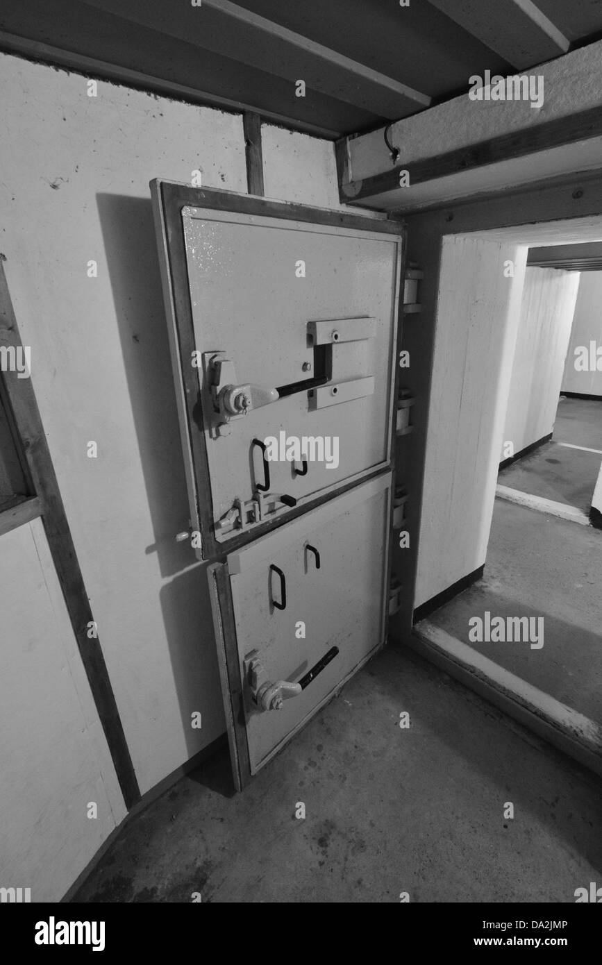 Bunker door hi-res stock photography and images - Alamy