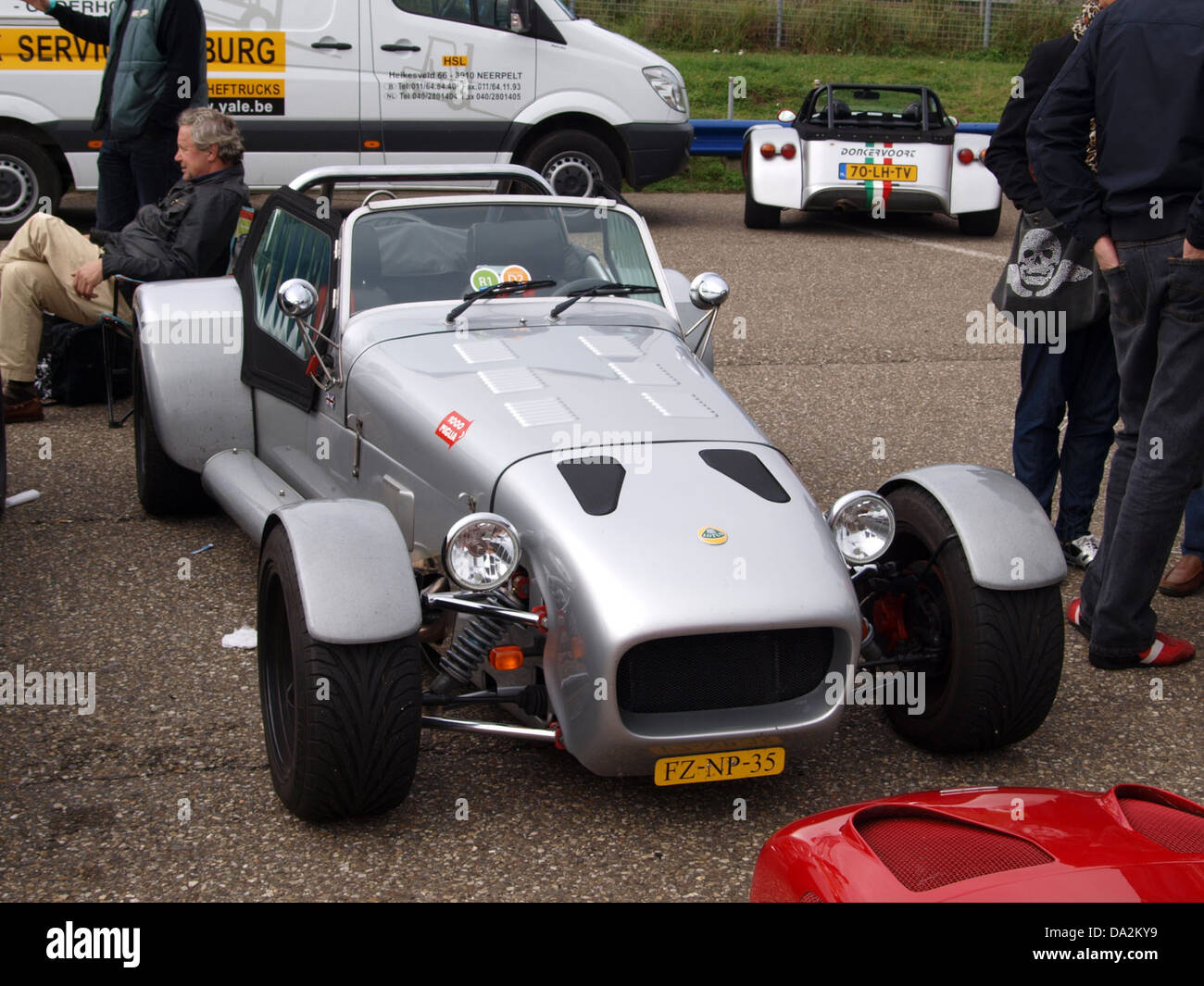 This image shows a vehicle from the *1992 VM 77 2,0 E* model at the ...