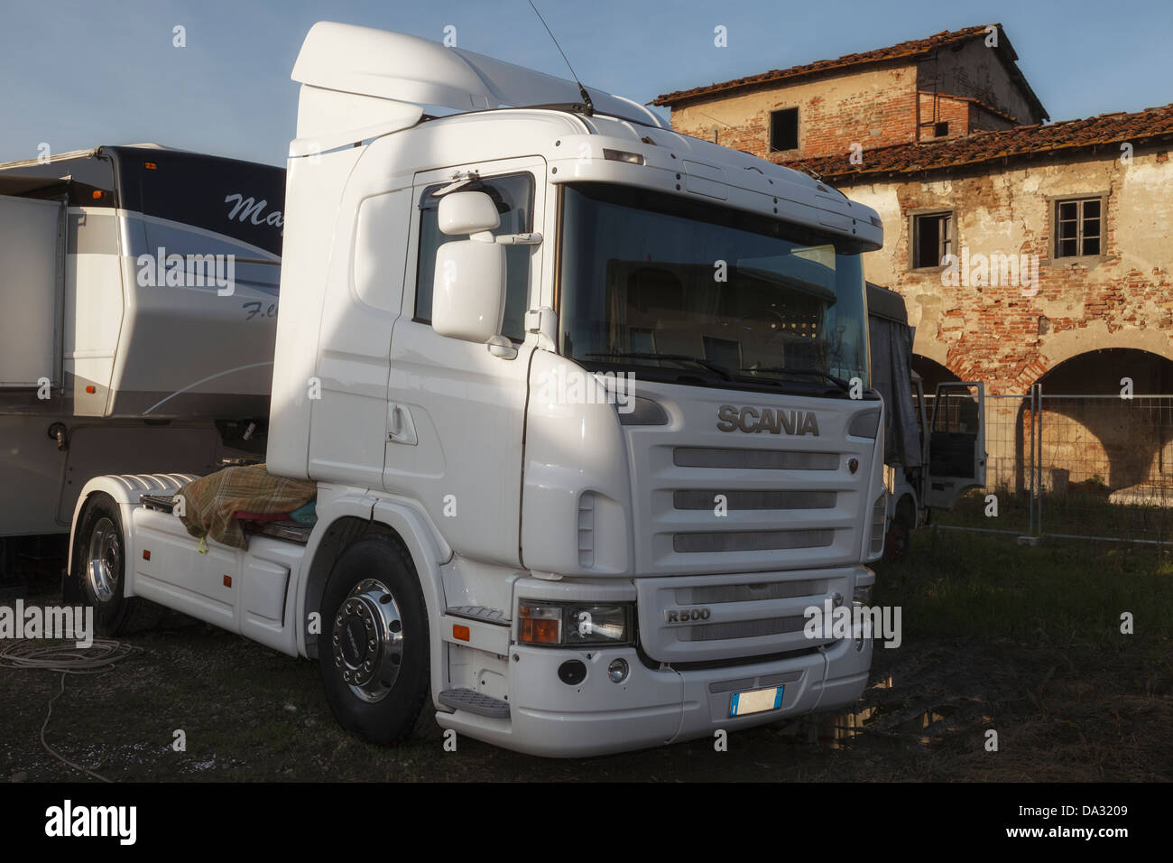 Scania truck hi-res stock photography and images - Alamy