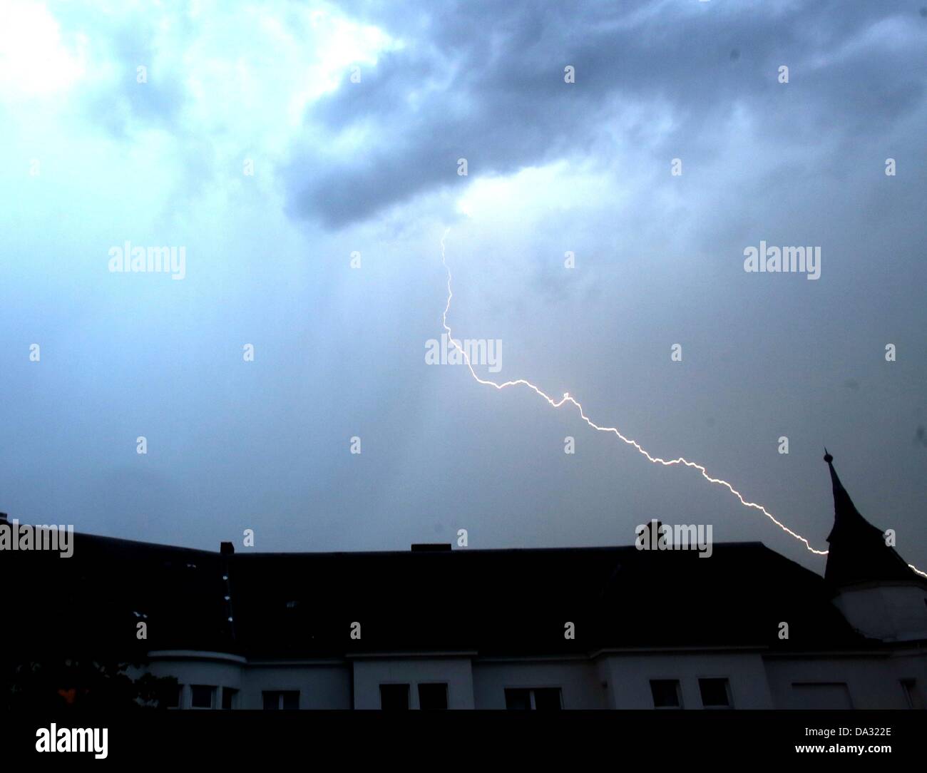 2013 lightning bolt hi-res stock photography and images - Alamy