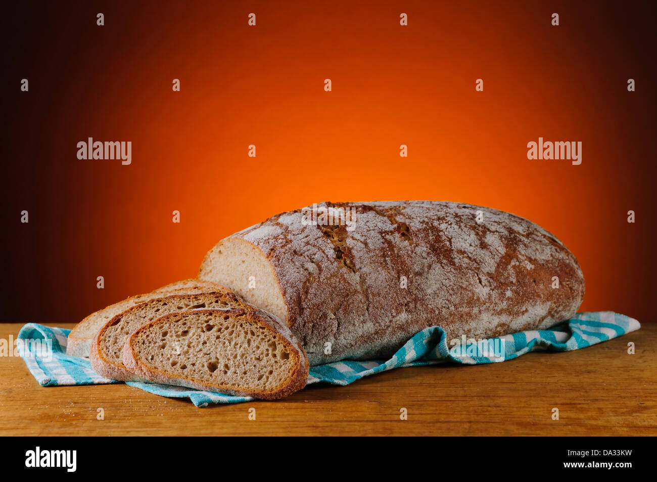 Sliced fresh bread on table hi-res stock photography and images - Alamy