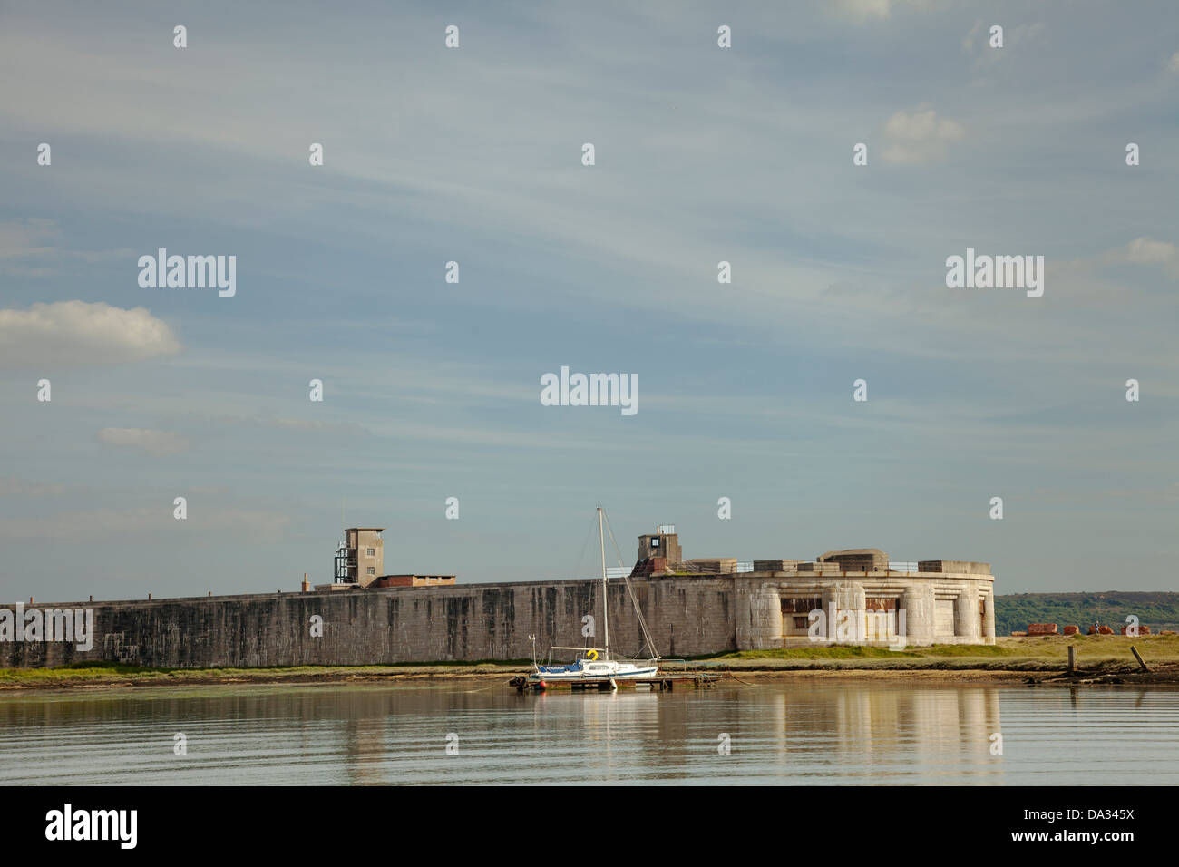 Hurst Castle on Hurst Spit keyhaven Hampshire built by Henry VIII ...