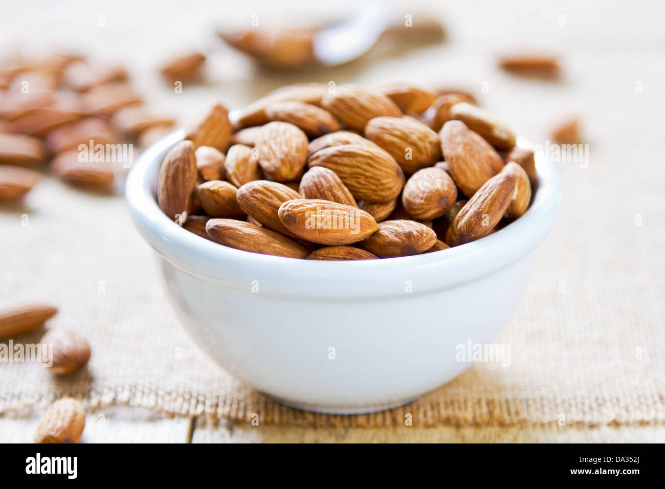 Almond grains hi-res stock photography and images - Alamy