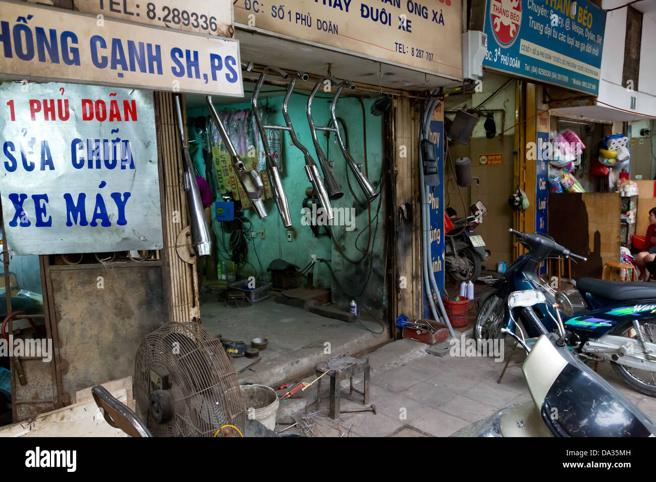 Typical Shop Front in the Old Quarter of Hanoi, Vietnam Stock Photo - Alamy