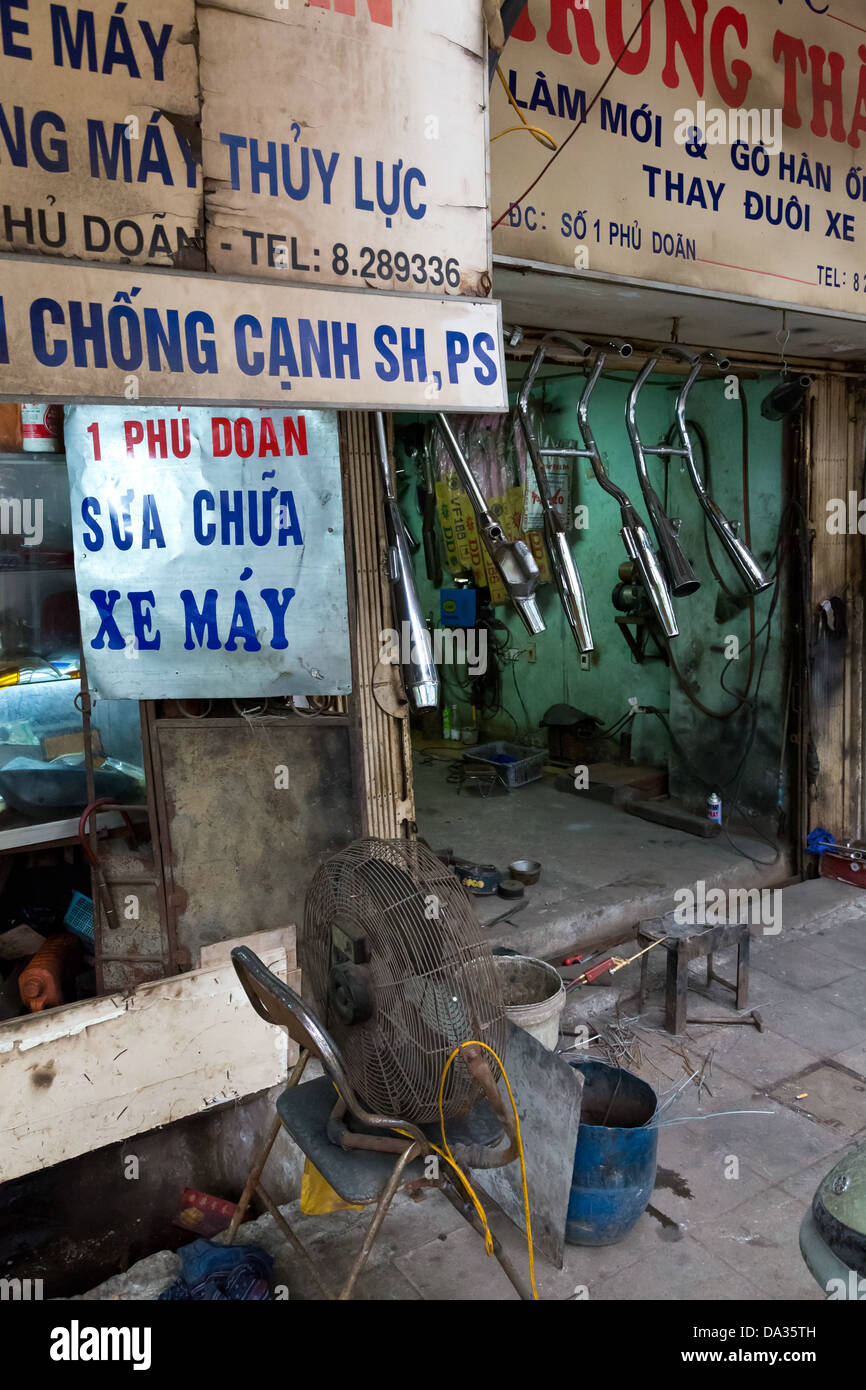 Typical Shop Front in the Old Quarter of Hanoi, Vietnam Stock Photo - Alamy