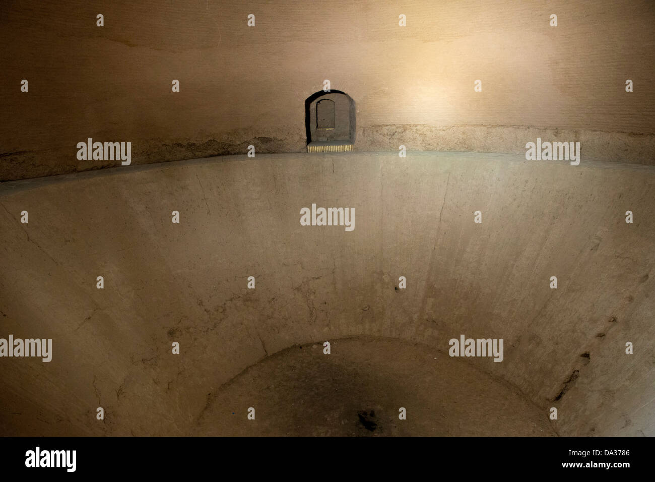Ice house meybod iran hi-res stock photography and images - Alamy