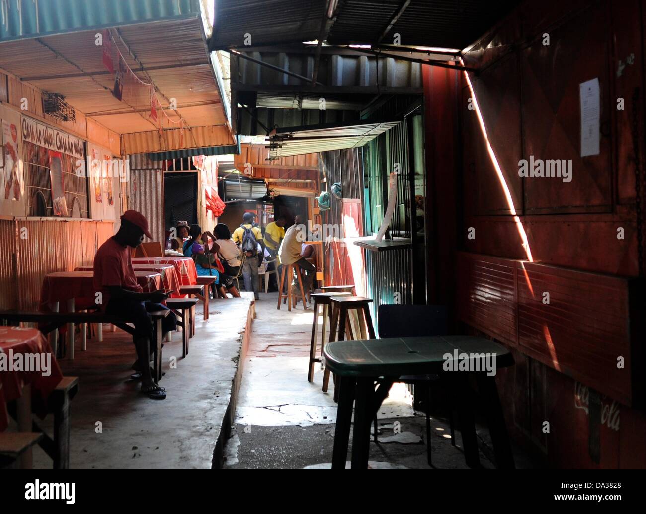 Street Market In Maputo High Resolution Stock Photography and Images ...