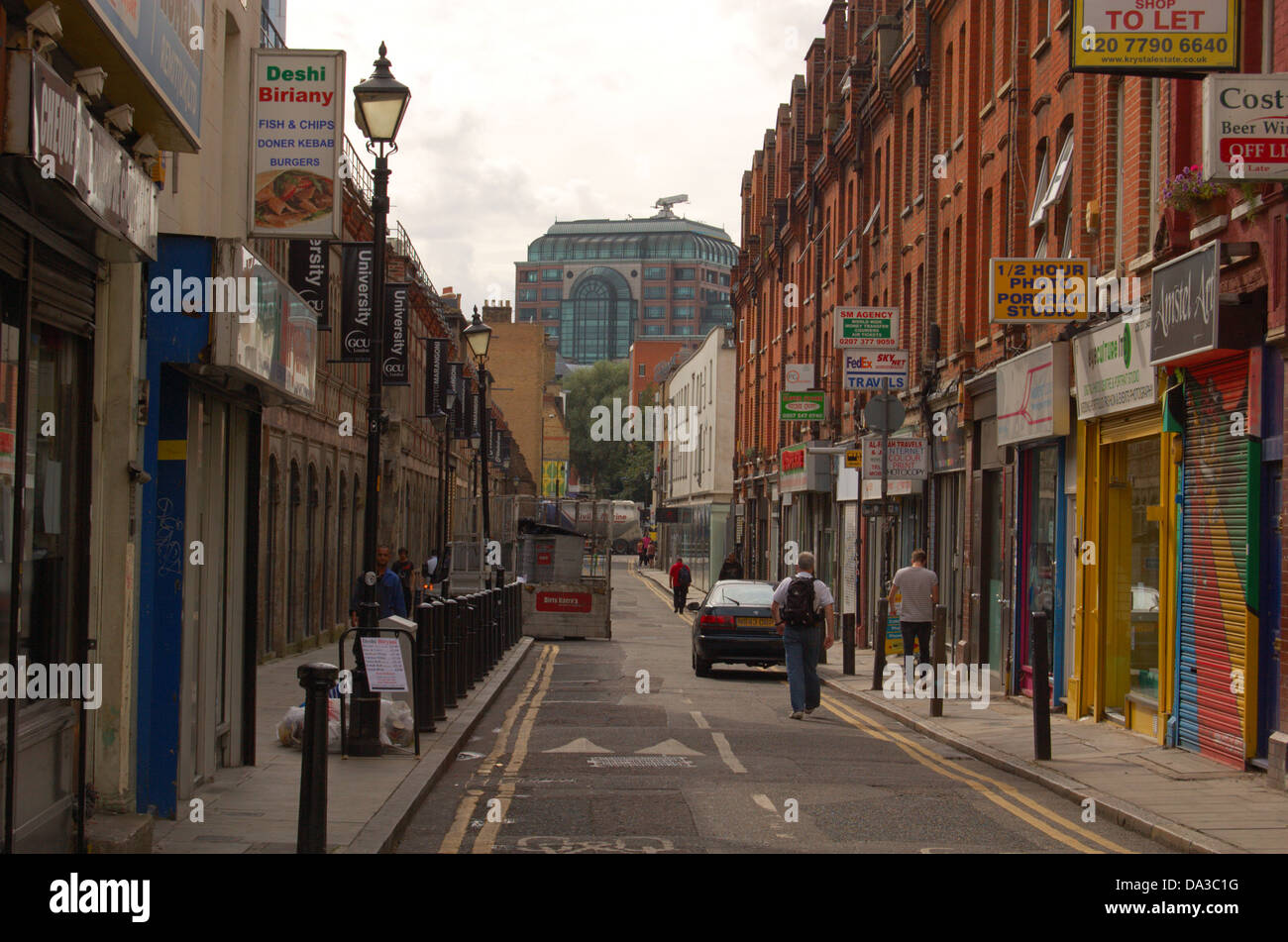 Street scene brick lane shoreditch hi-res stock photography and images ...