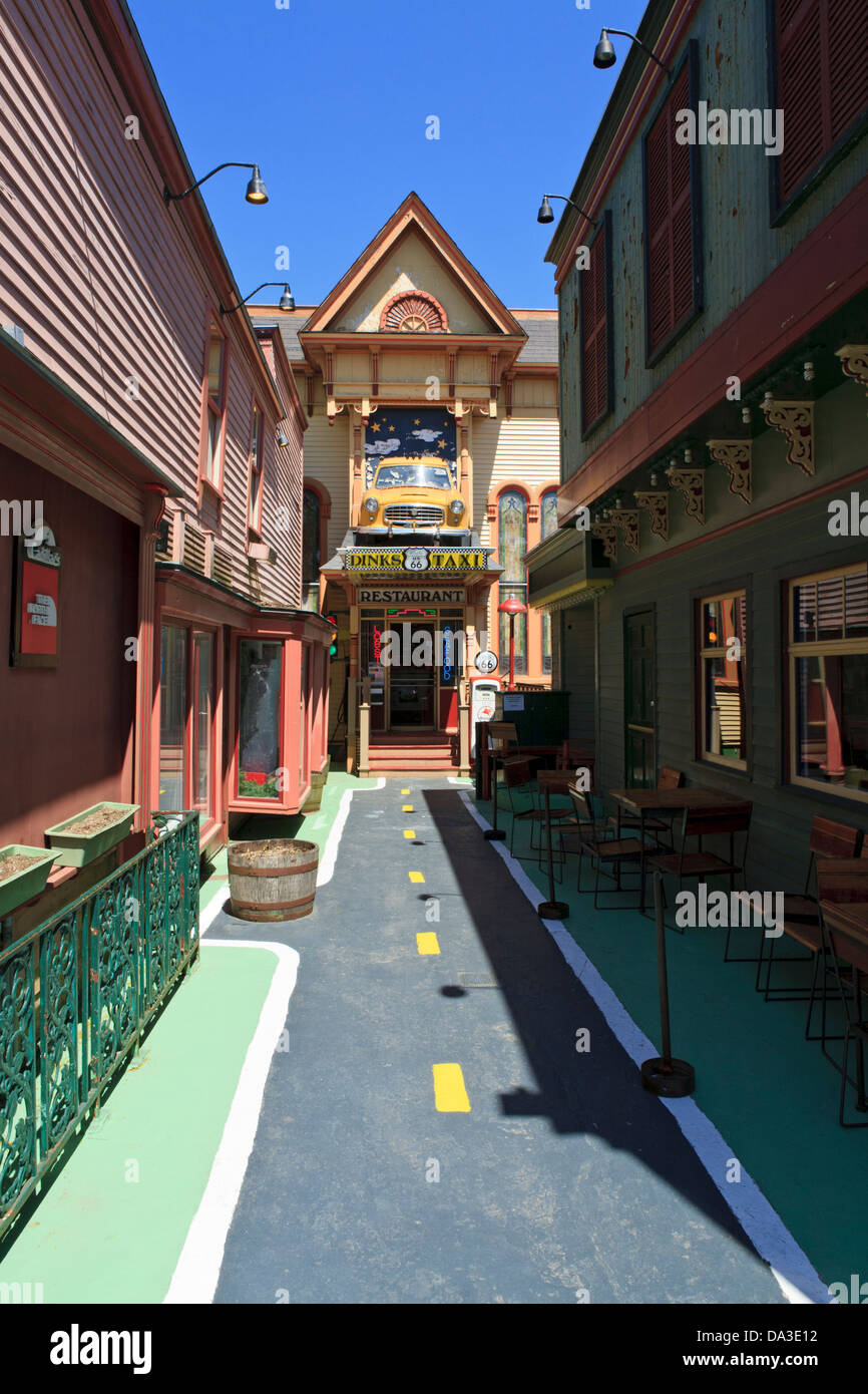 Harbor store hi-res stock photography and images - Alamy