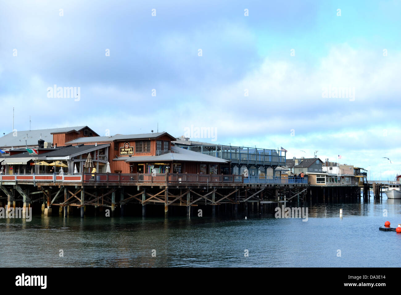 Warf hi-res stock photography and images - Alamy