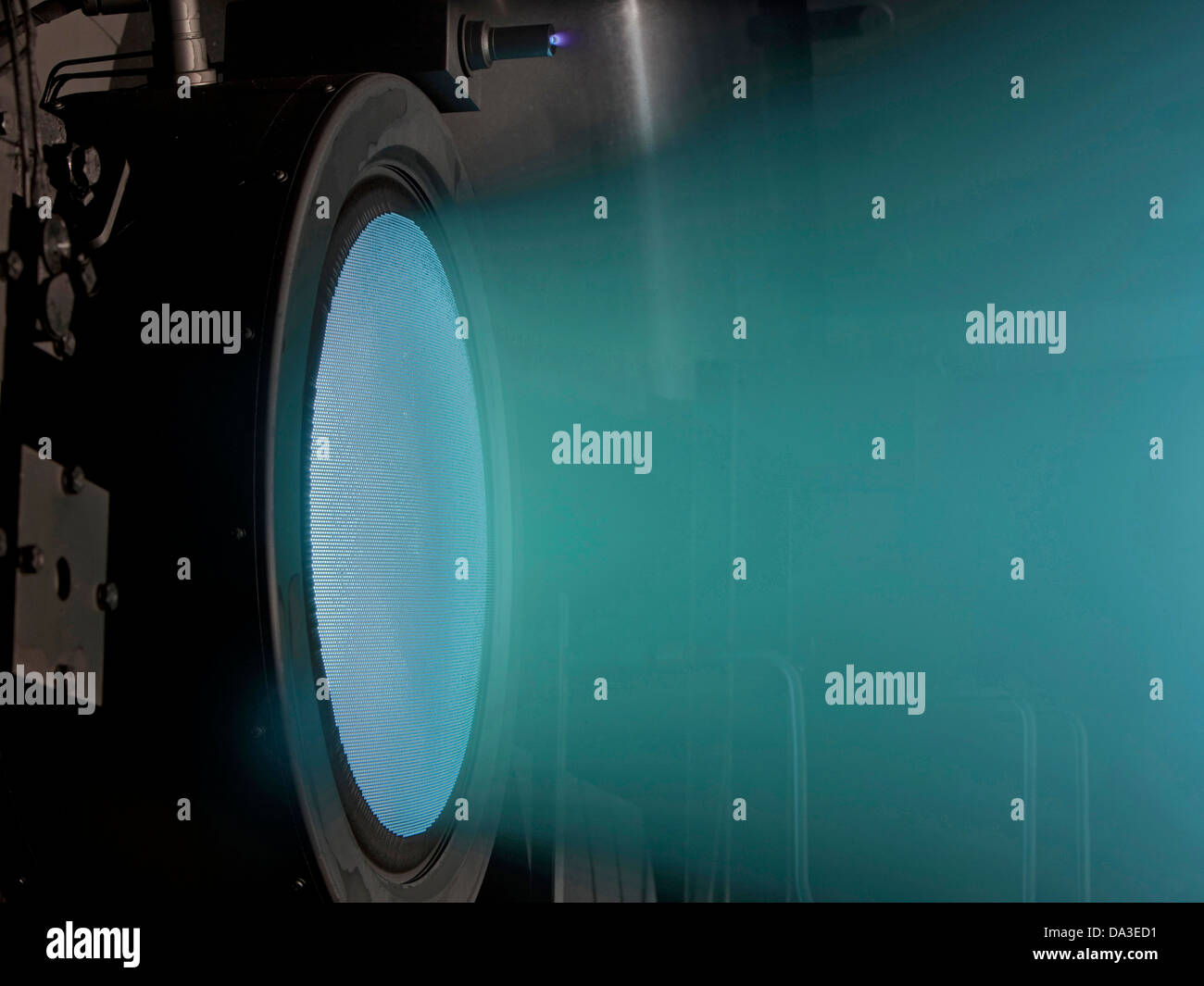 Space NASA's Evolutionary Xenon Thruster (NEXT) Project 7-kilowatt ion ...