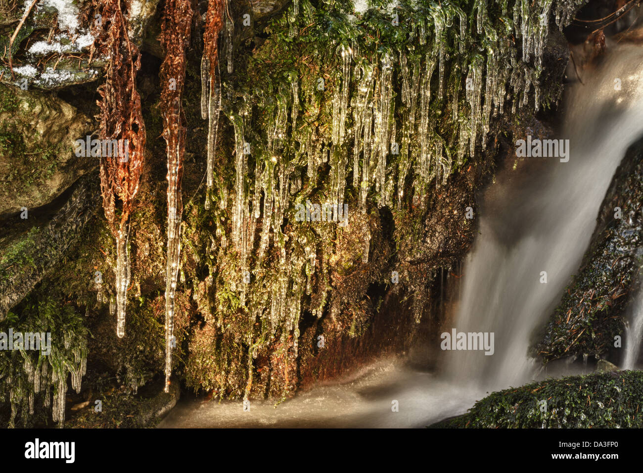 Cave and waterfall hi-res stock photography and images - Alamy