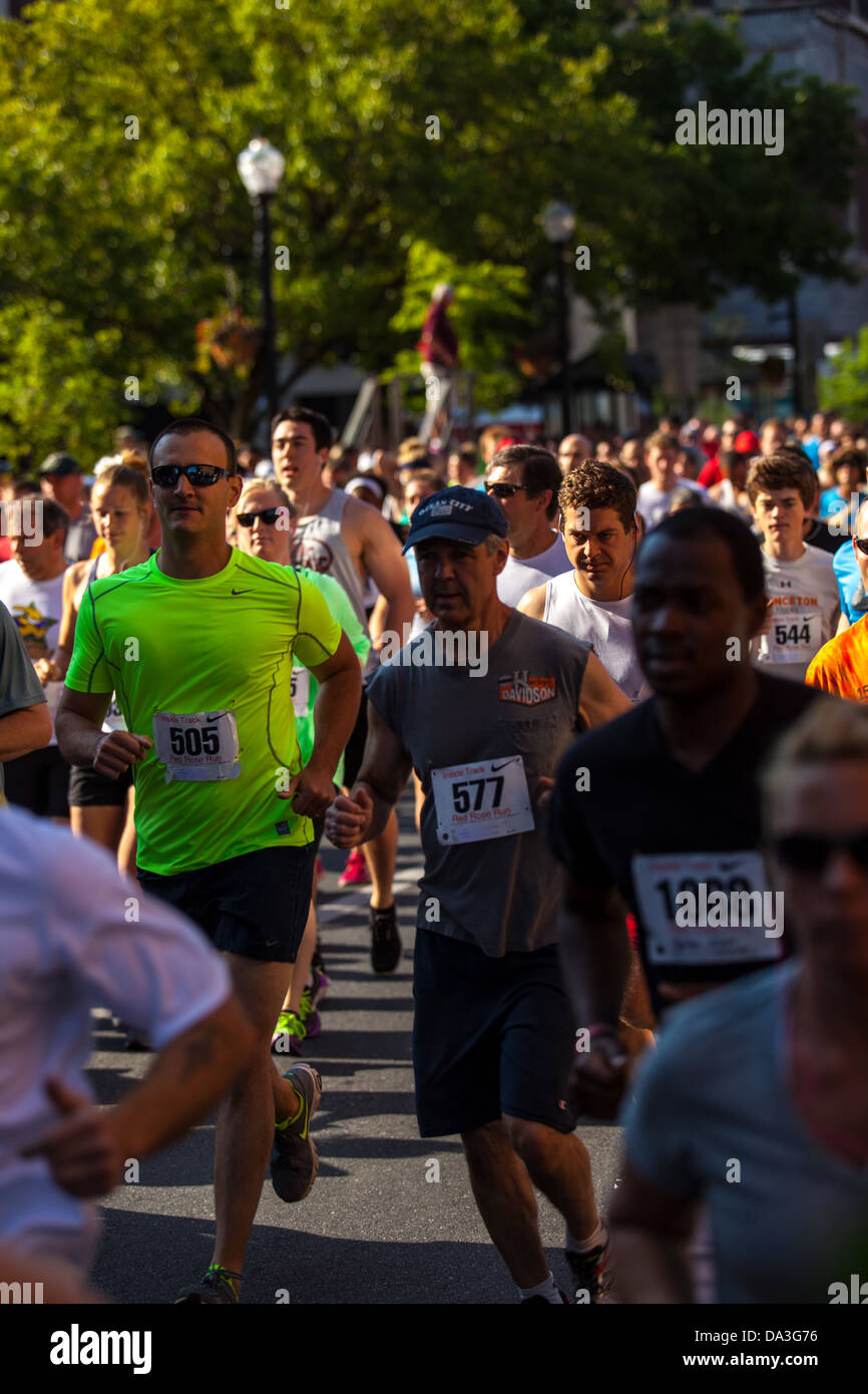 The annual Red Rose Run takes place in downtown Lancaster, PA. Over 500 ...